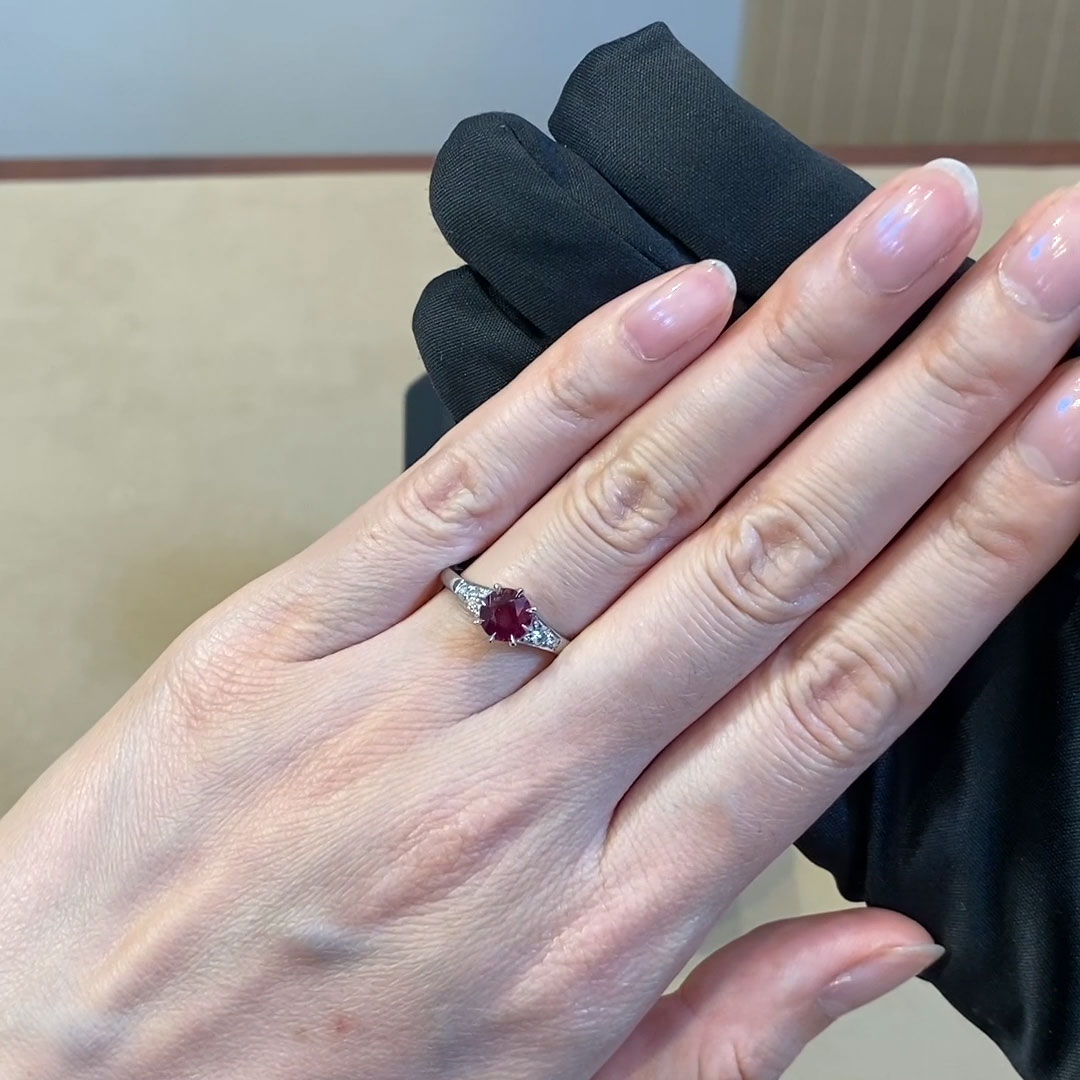 Antrobus 1.29ct Ruby Solitaire Ring in Platinum - Brilliant cut, Claw set